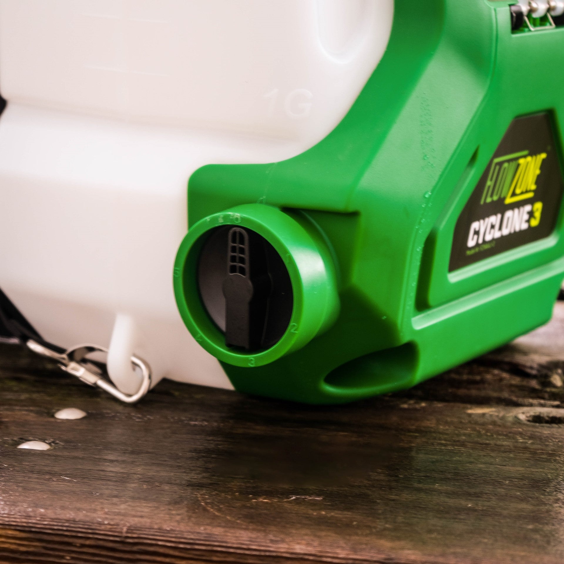 Flowzone Cyclone 3 | Lawn & Pest Control Supply | Lawn and Pest Control ...